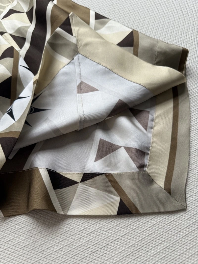 Top mirror Unclassified Brand Vest