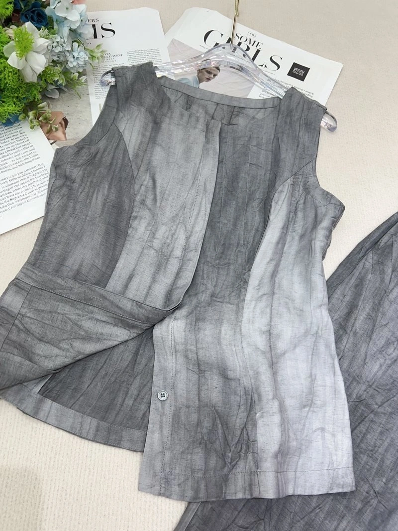 Top mirror Unclassified Brand Vest