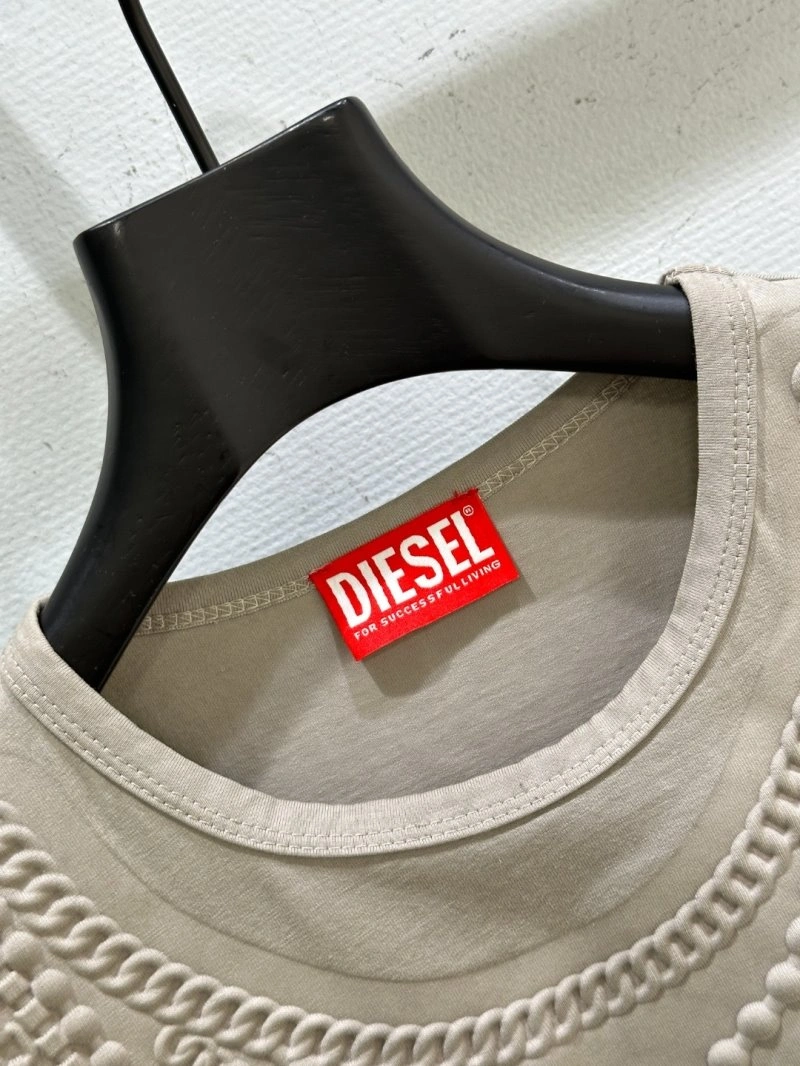 Brand-authenticated Unclassified Brand Vest
