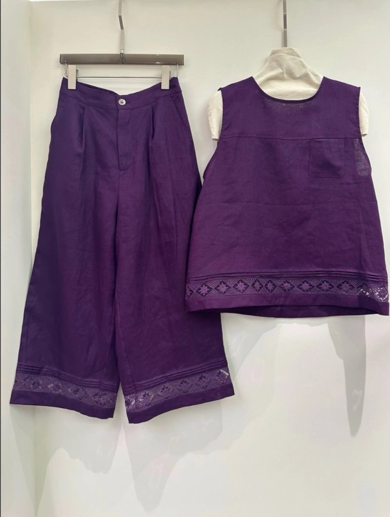 Brand-authenticated Unclassified Brand Vest