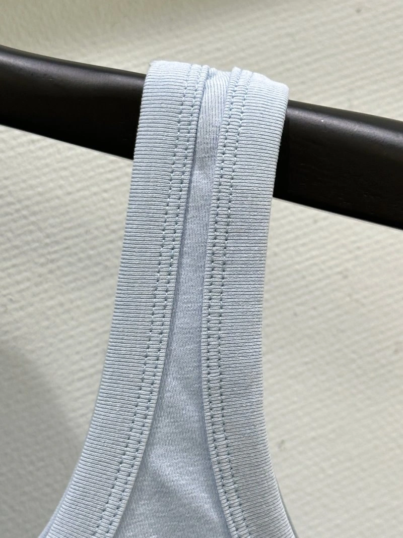 Budget-friendly Unclassified Brand Vest
