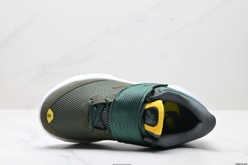 Top mirror Under Armour Shoes