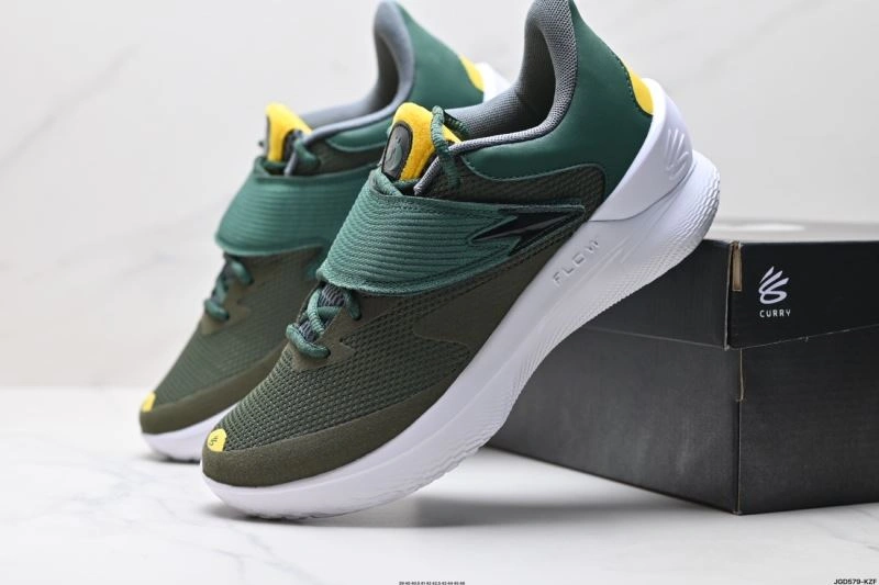 Top mirror Under Armour Shoes