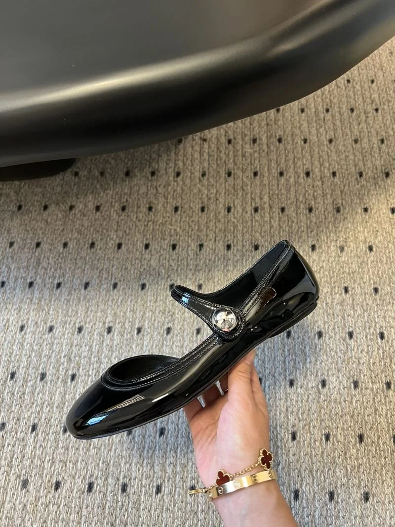Bargain Unfolio Shoes