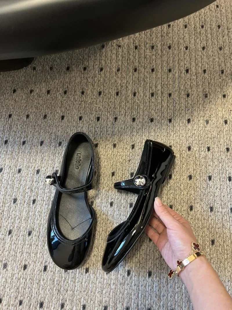 Bargain Unfolio Shoes