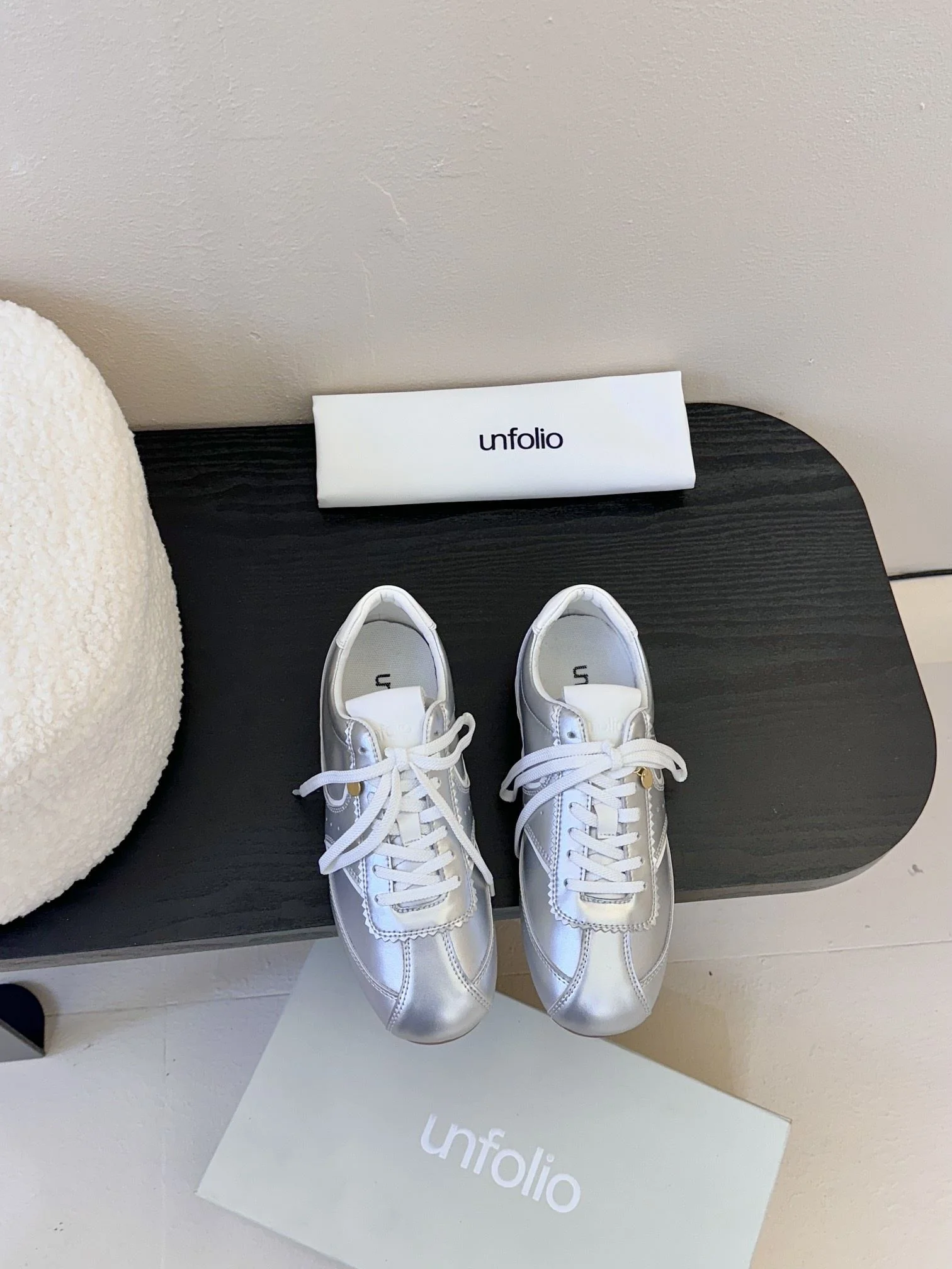 Unfolio Shoes