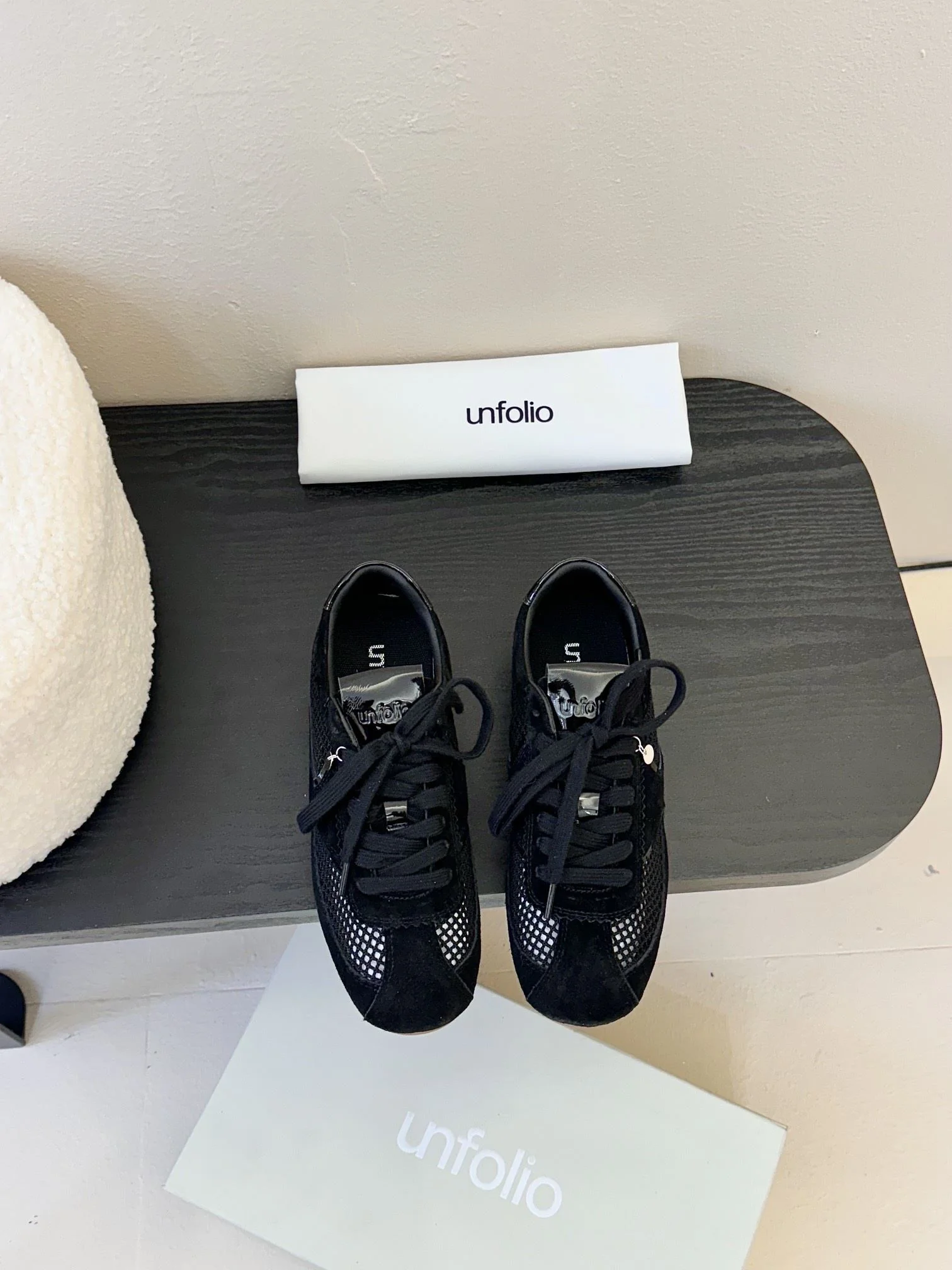 Unfolio Shoes