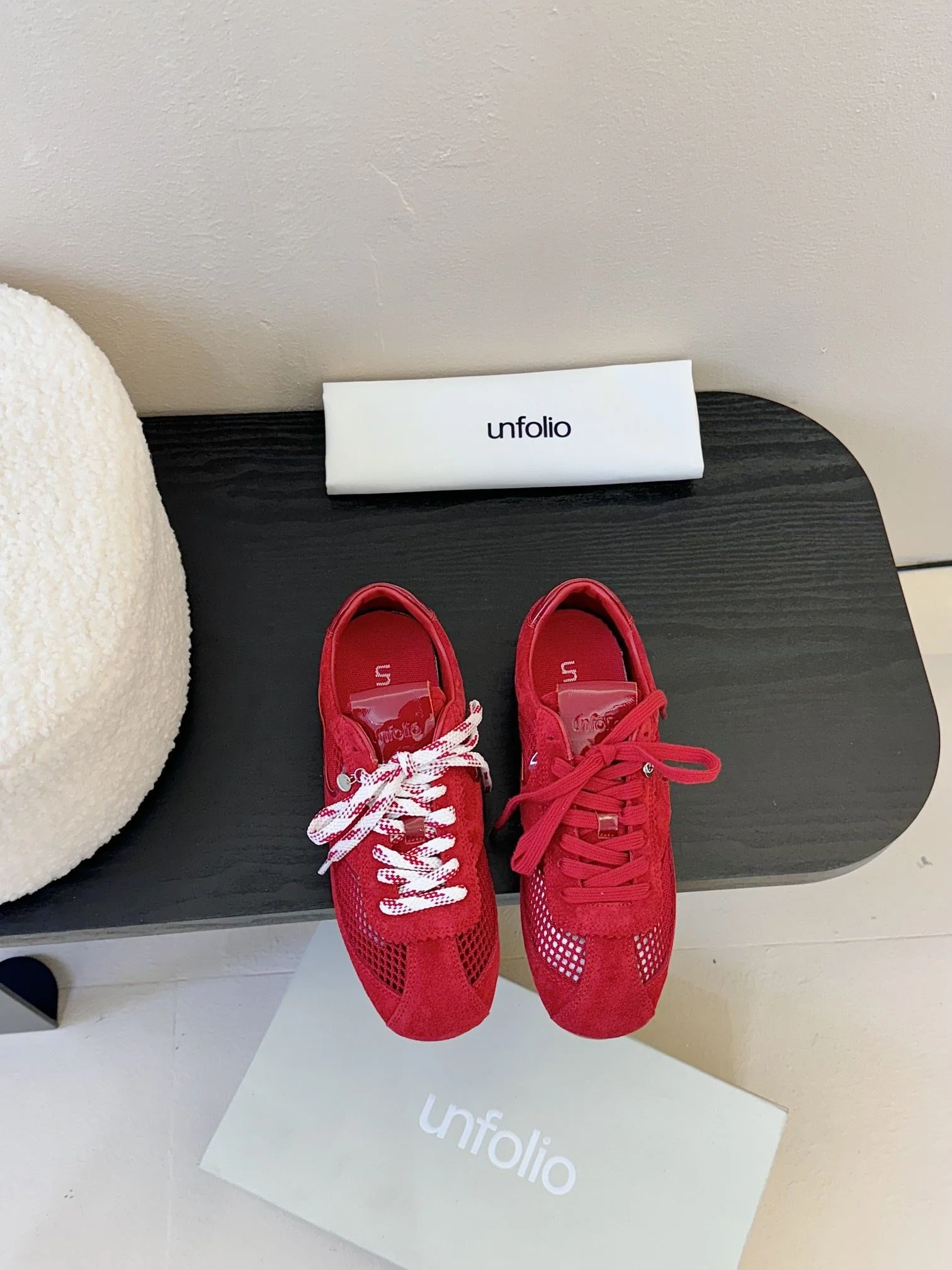 Unfolio Shoes