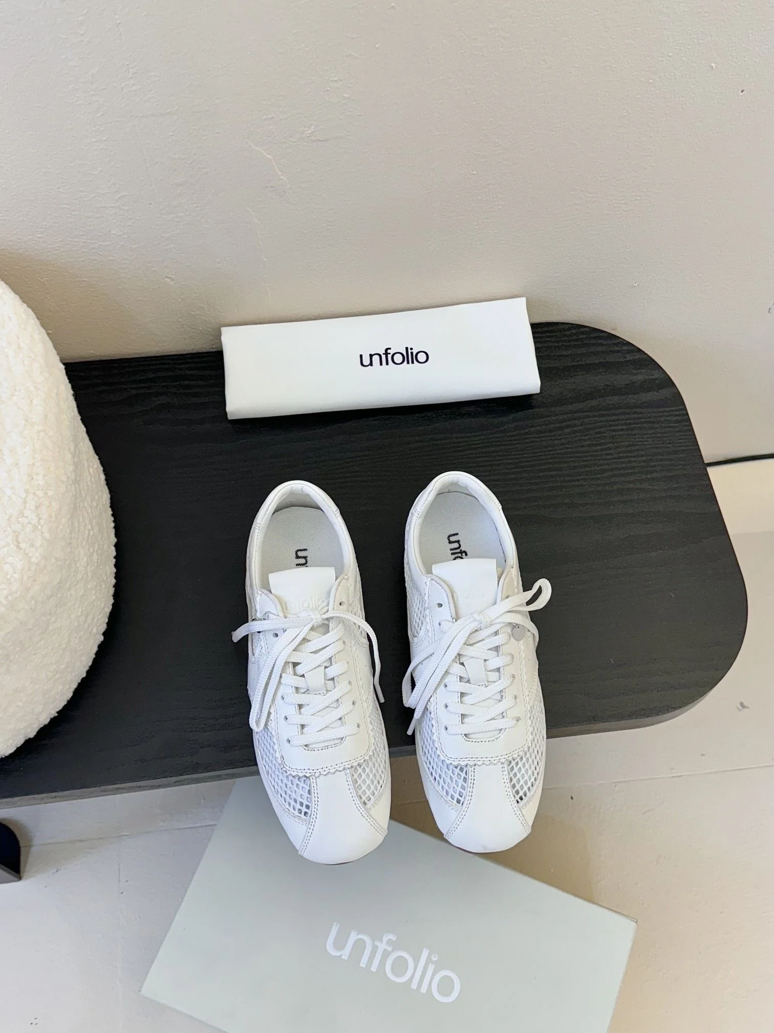 Unfolio Shoes