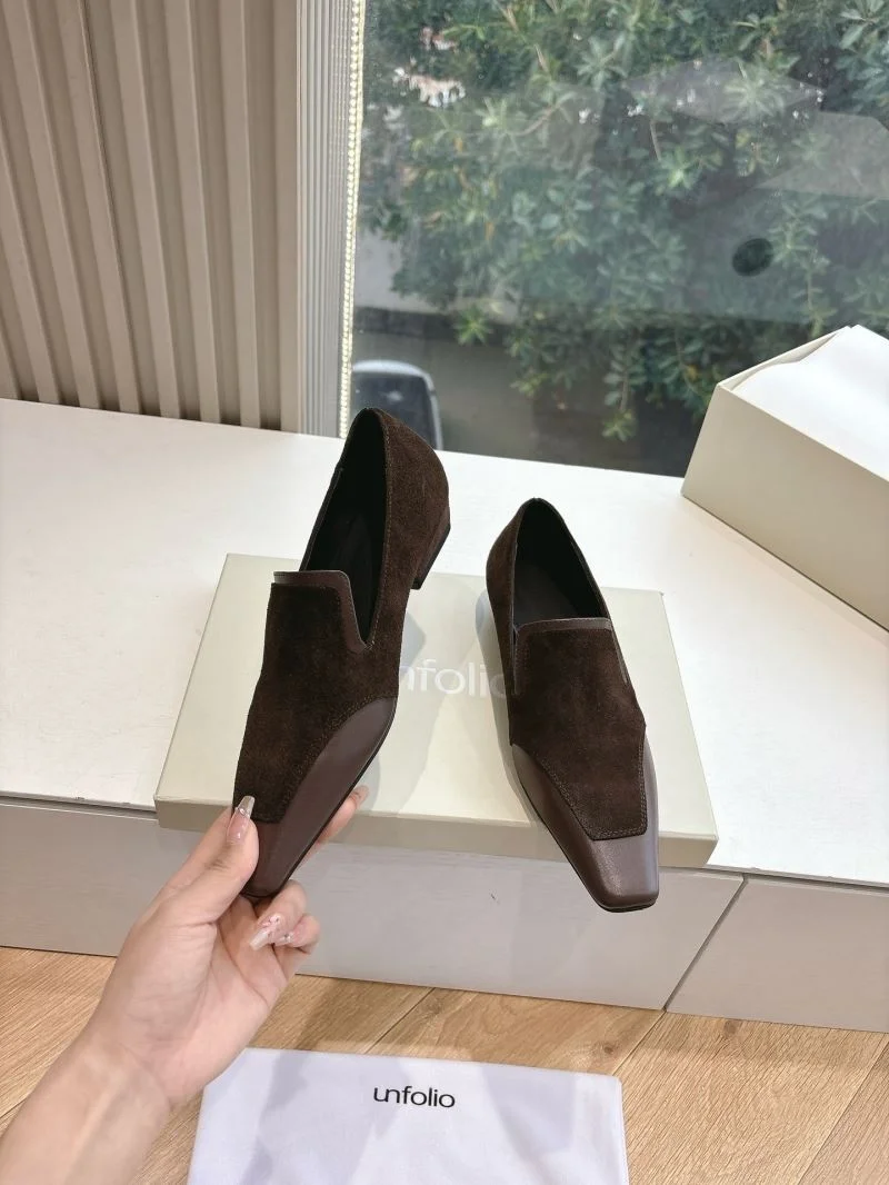 Factory-made Unfolio Shoes