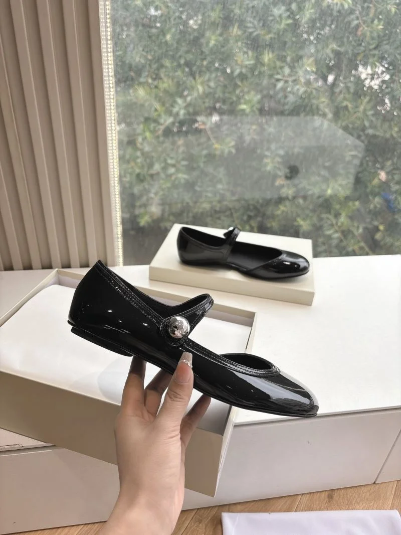 Authentic Unfolio Shoes