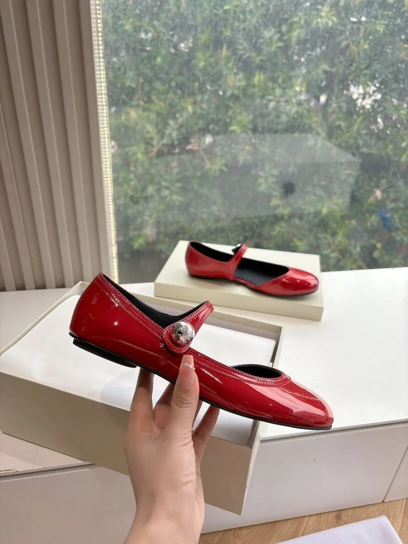 Top mirror Unfolio Shoes