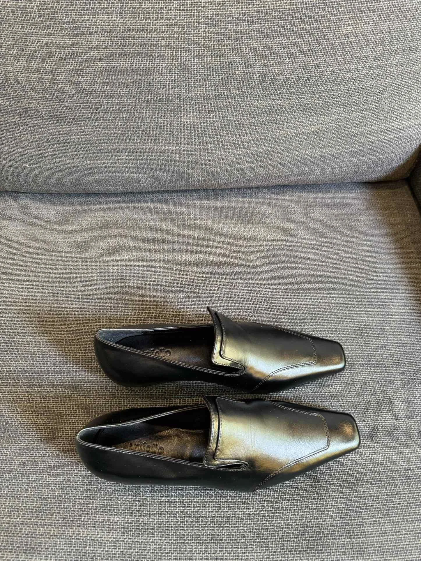 Factory-made Unfolio Shoes