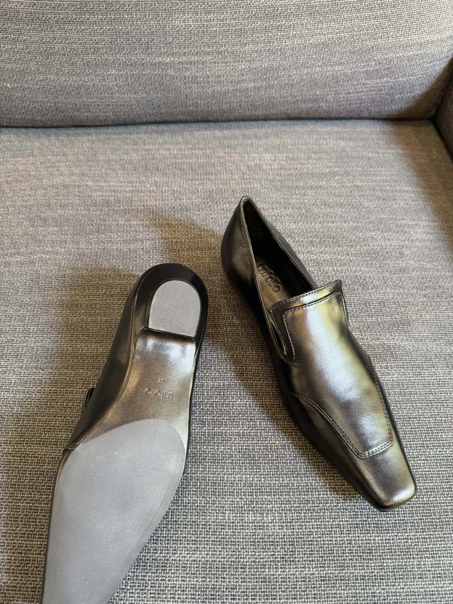 Factory-made Unfolio Shoes