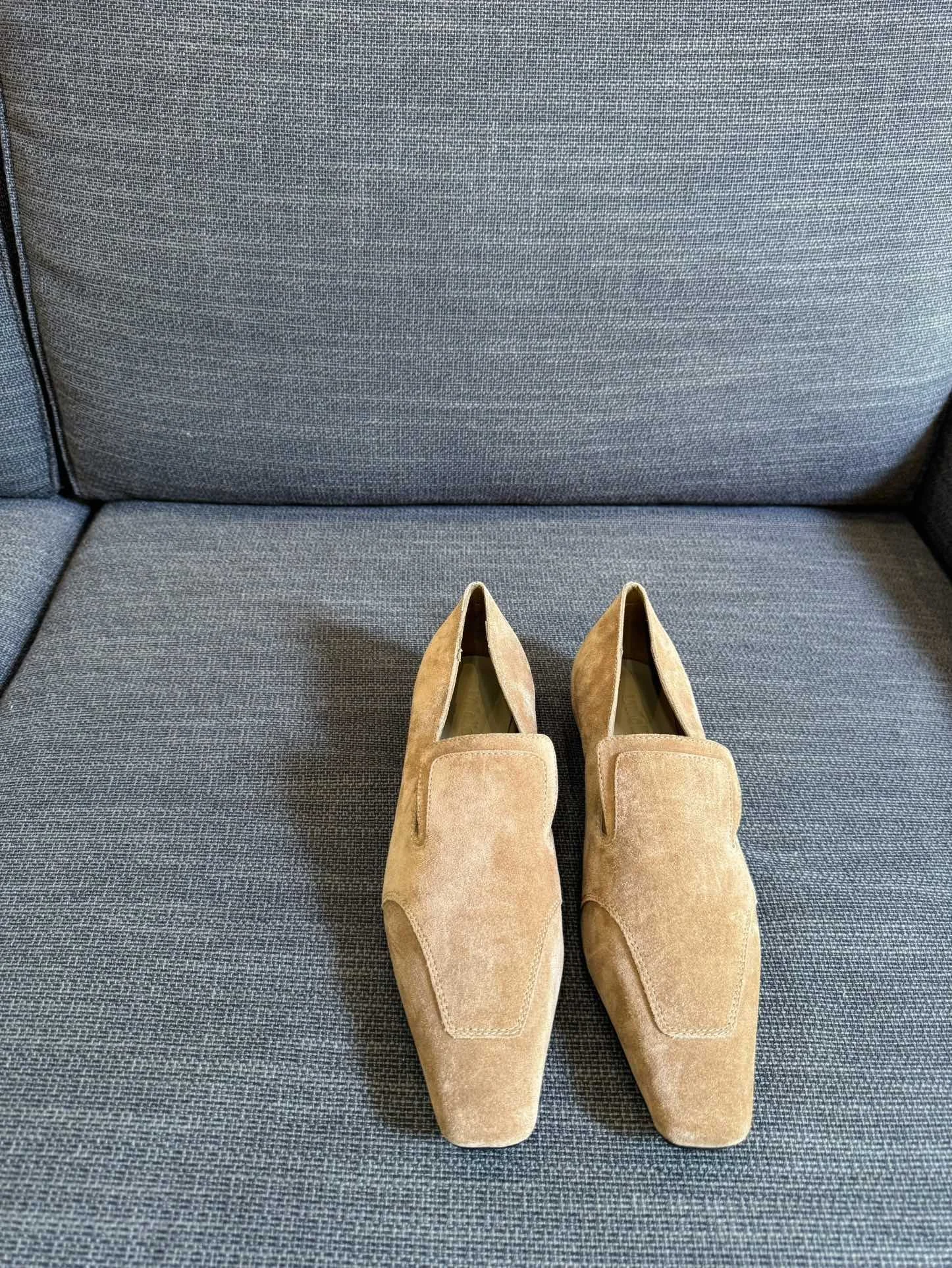 Unfolio Shoes