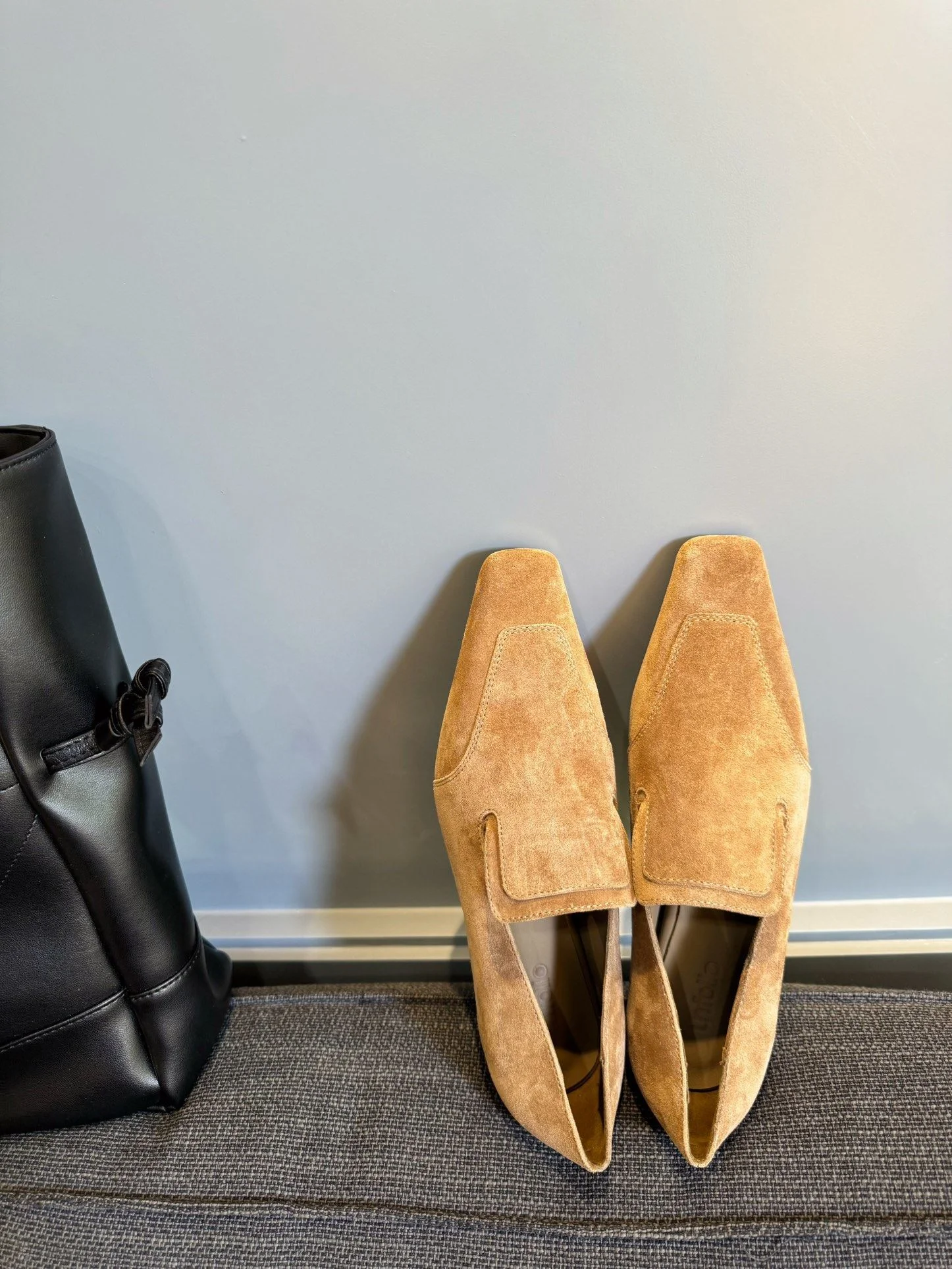Budget-friendly Unfolio Shoes