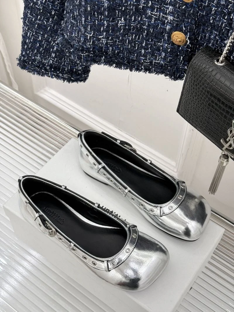 Inexpensive Untitlab Shoes
