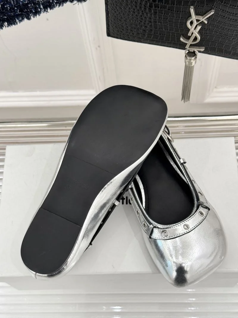 Inexpensive Untitlab Shoes