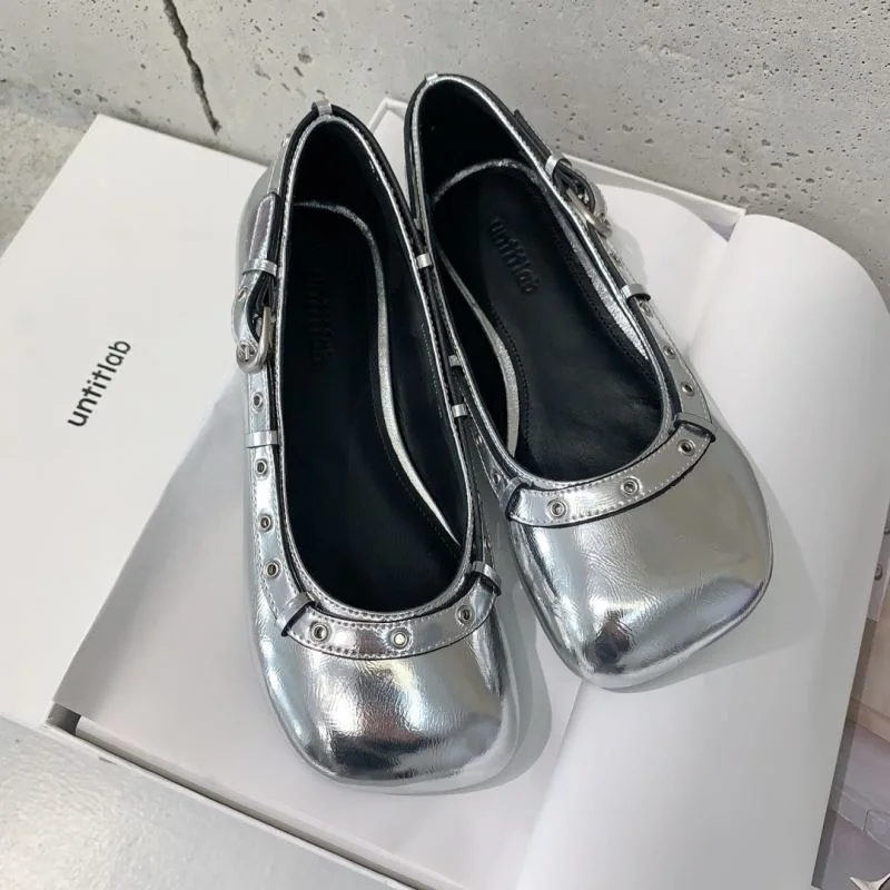 Low-cost Untitlab Shoes