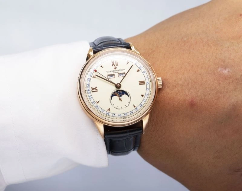 Top mirror VACHERON CONSTANTIN Watches