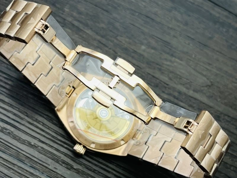 Top mirror VACHERON CONSTANTIN Watches