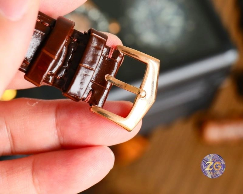 Top mirror VACHERON CONSTANTIN Watches