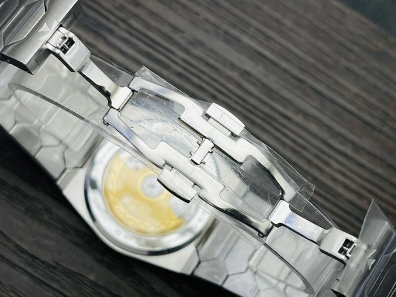 Indistinguishable VACHERON CONSTANTIN Watches