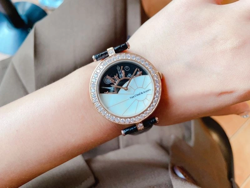 Brand-original VAN CLEEF ARPELS Watches