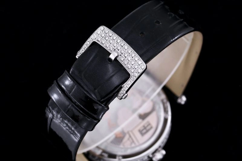 Budget-friendly VAN CLEEF ARPELS Watches