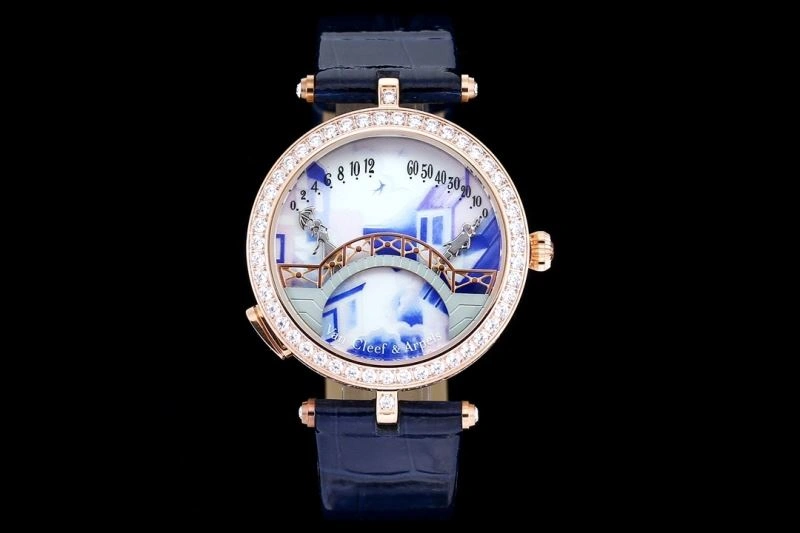 Indistinguishable VAN CLEEF ARPELS Watches