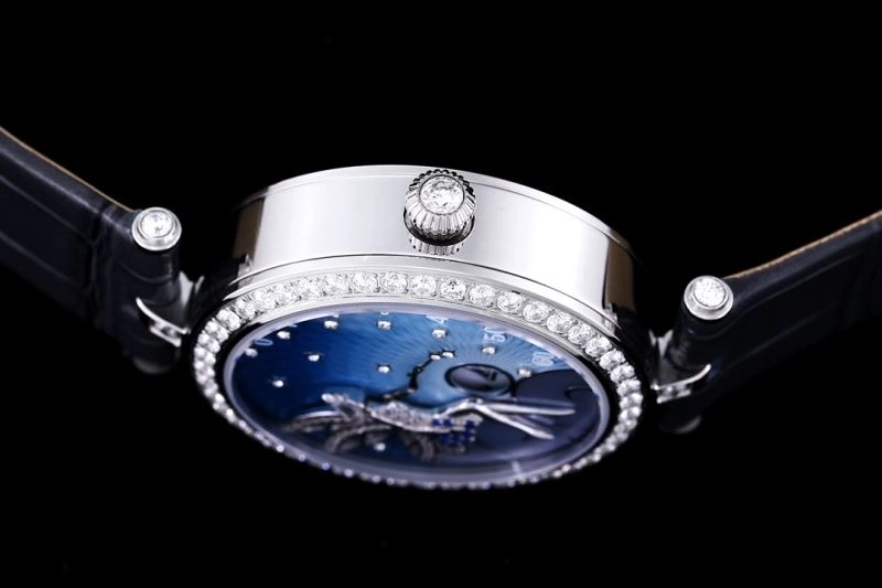 Value-priced VAN CLEEF ARPELS Watches