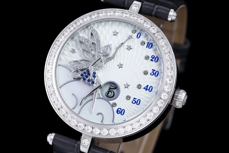 Inexpensive VAN CLEEF ARPELS Watches