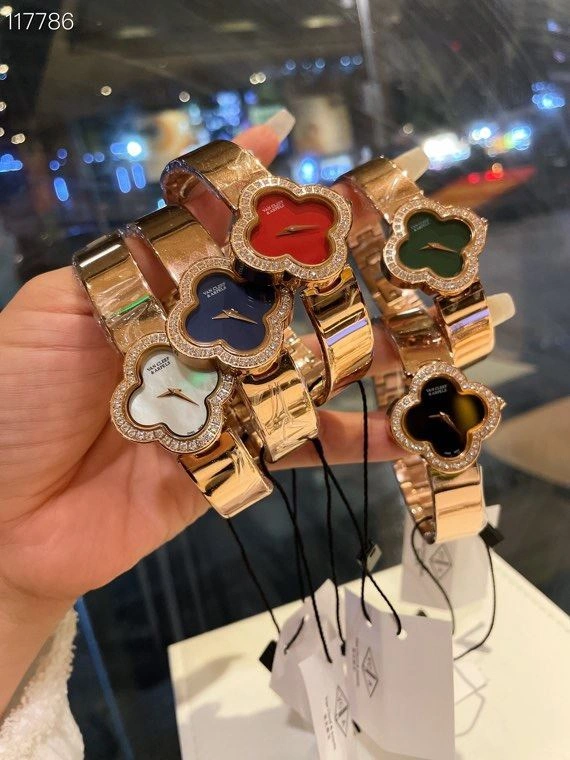Top mirror VAN CLEEF ARPELS Watches