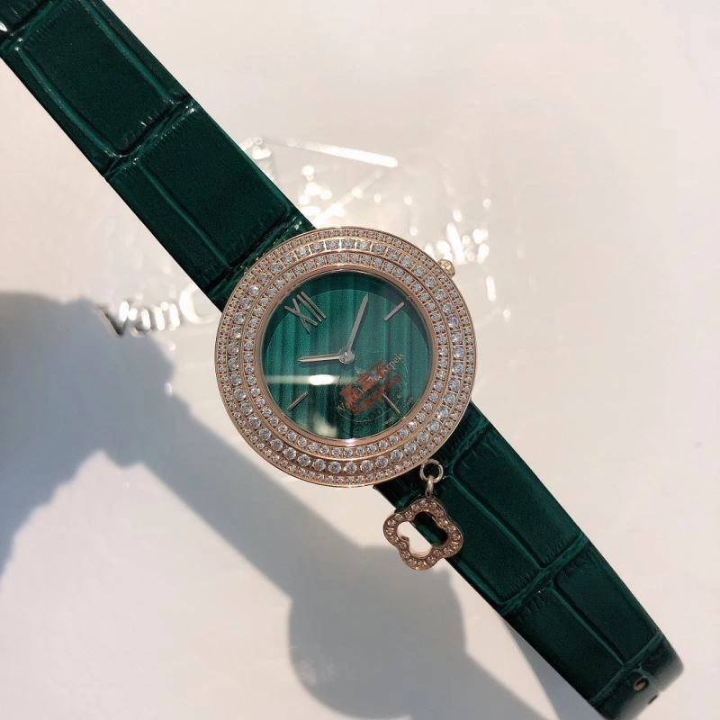 Top mirror VAN CLEEF ARPELS Watches