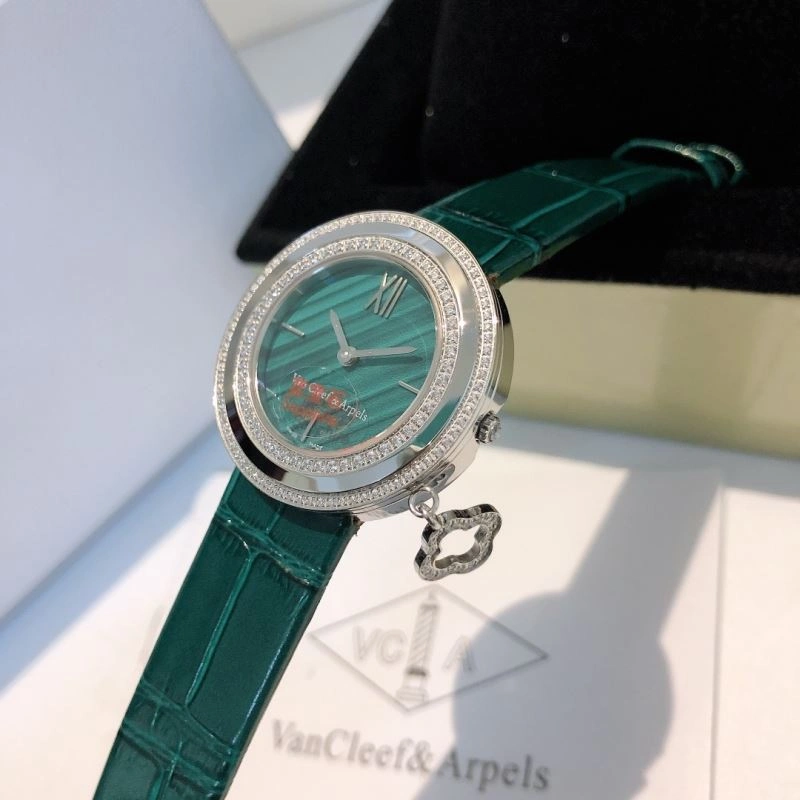 Top mirror VAN CLEEF ARPELS Watches