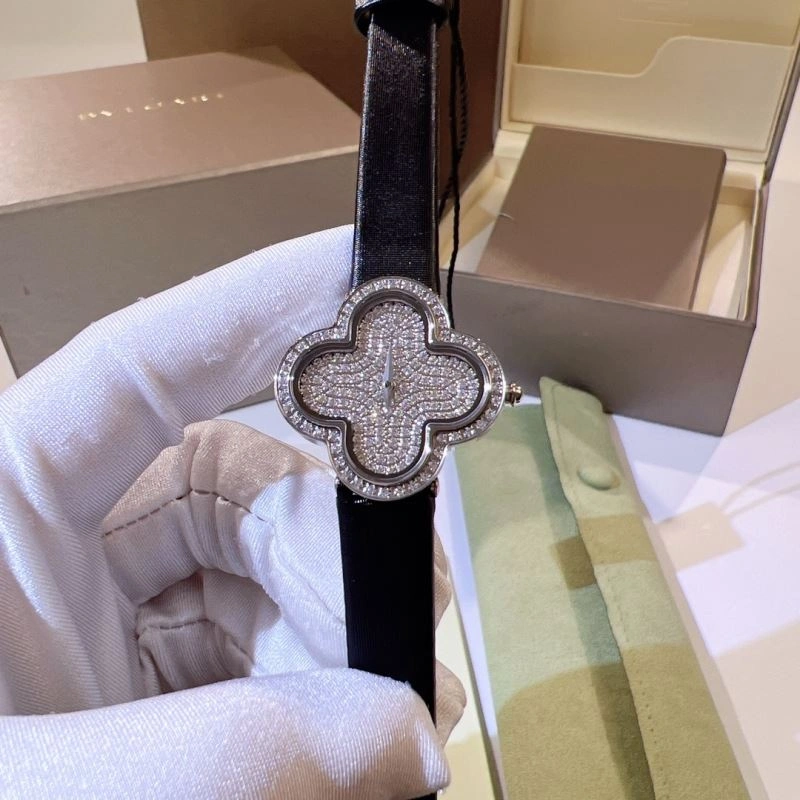 Official VAN CLEEF ARPELS Watches
