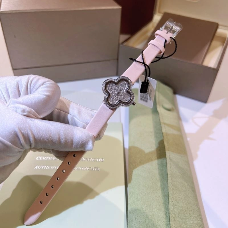 Official VAN CLEEF ARPELS Watches