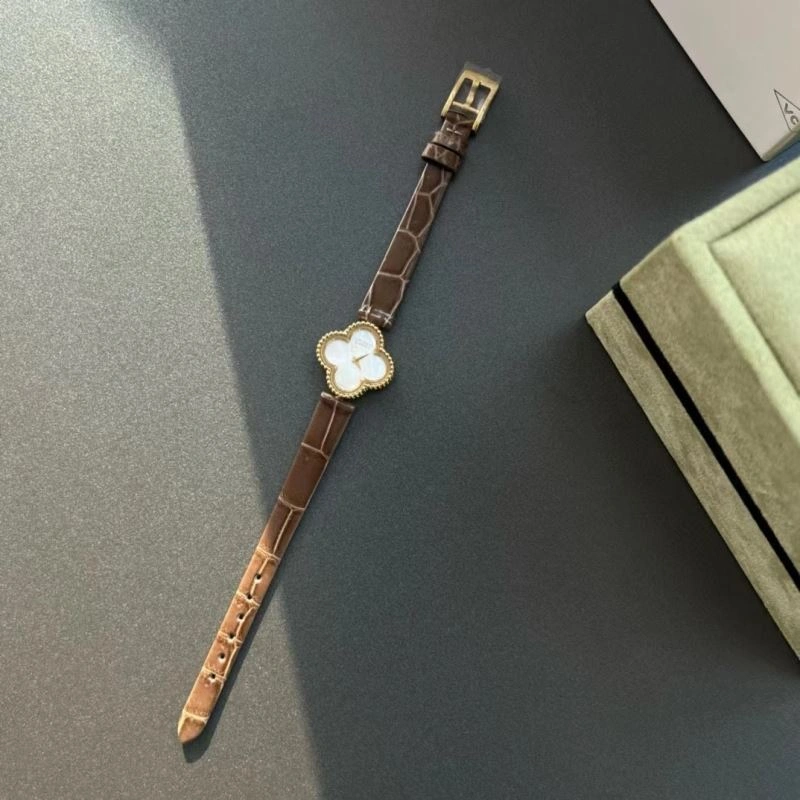 Economical VAN CLEEF ARPELS Watches