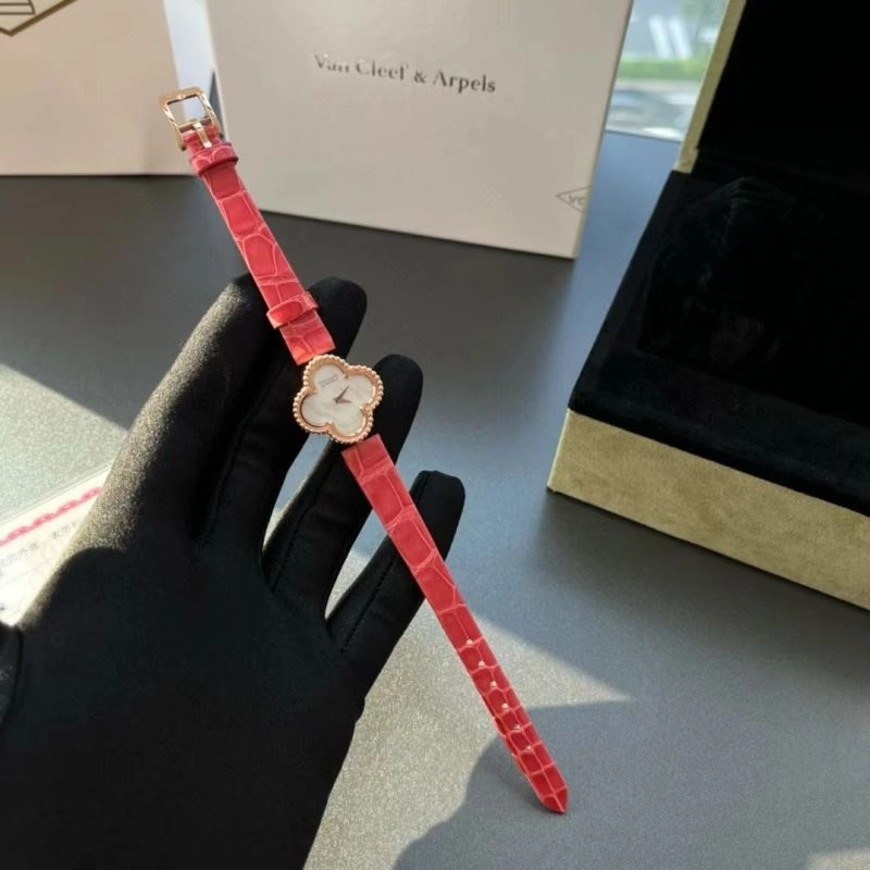 VAN CLEEF ARPELS Watches