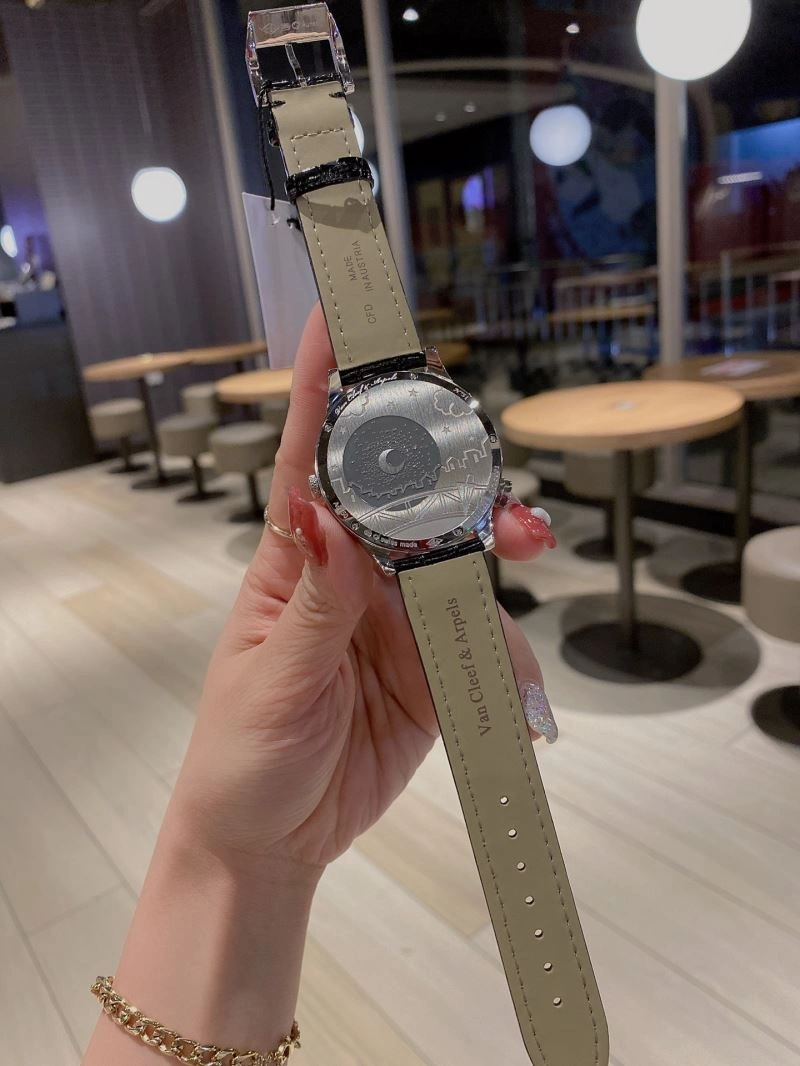 Legit VAN CLEEF ARPELS Watches