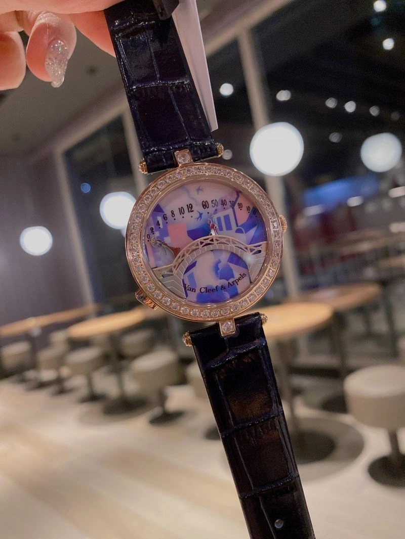 VAN CLEEF ARPELS Watches