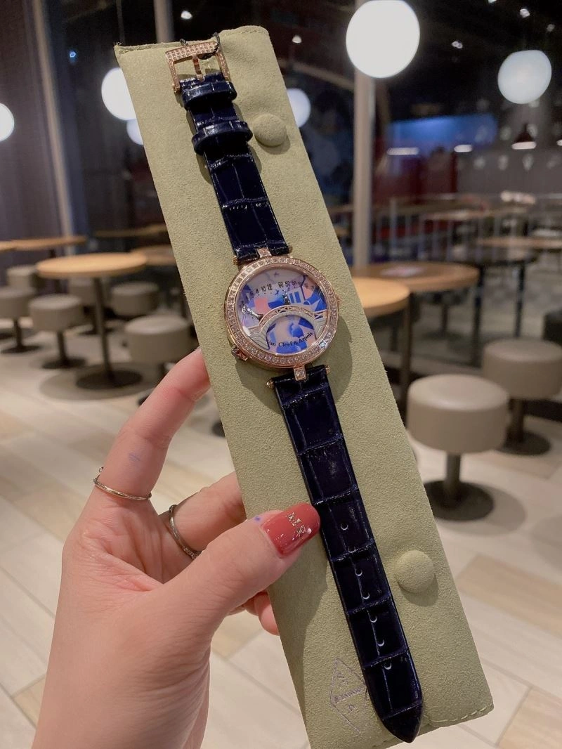 Factory-made VAN CLEEF ARPELS Watches