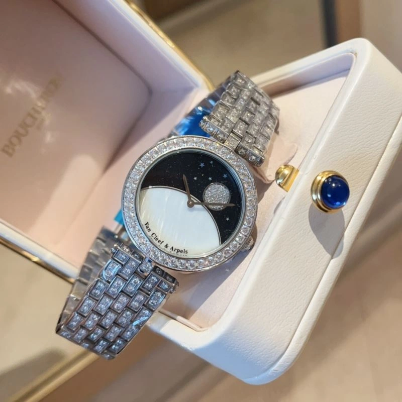 VAN CLEEF ARPELS Watches