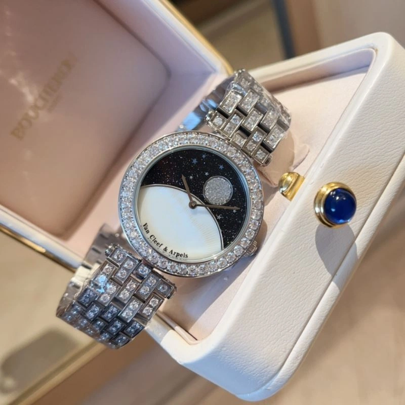 Top mirror VAN CLEEF ARPELS Watches