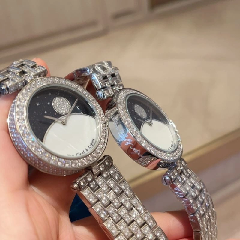 Top mirror VAN CLEEF ARPELS Watches