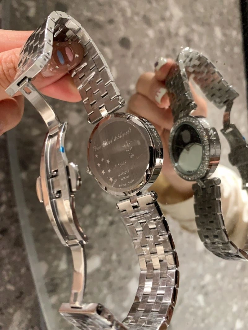 Genuine VAN CLEEF ARPELS Watches