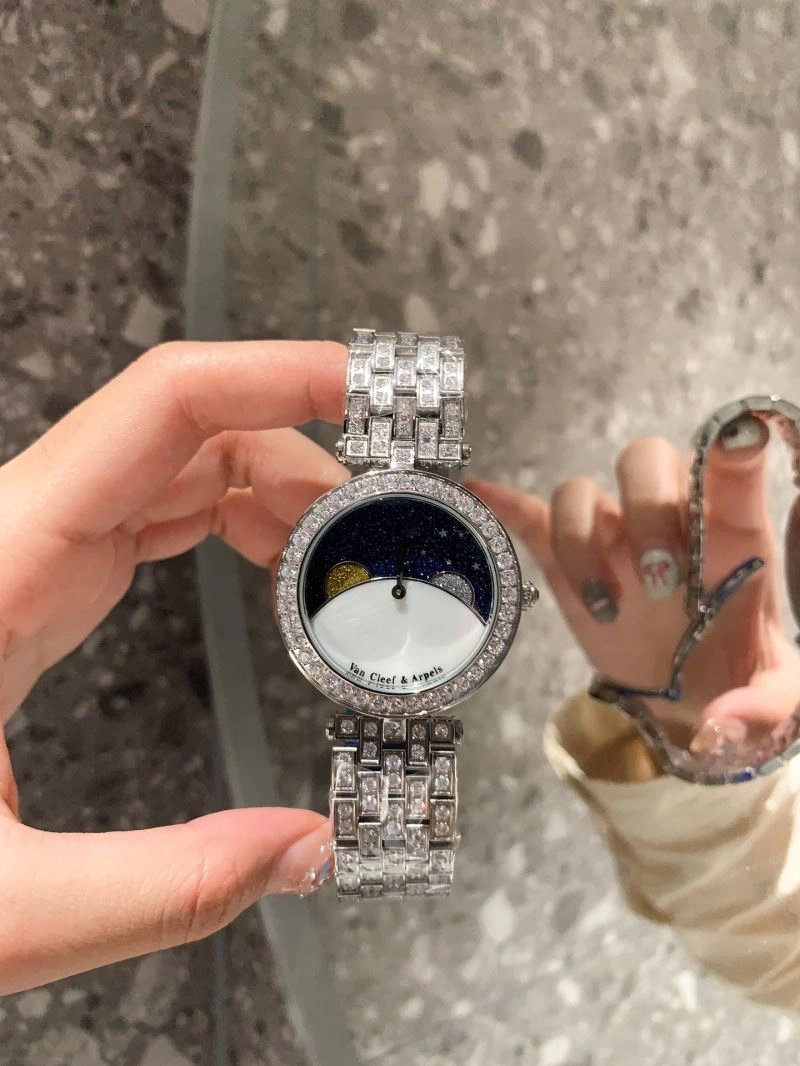Real VAN CLEEF ARPELS Watches