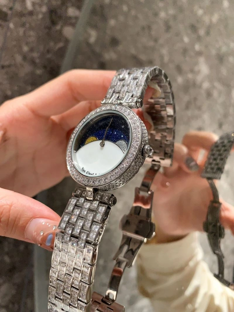 Real VAN CLEEF ARPELS Watches