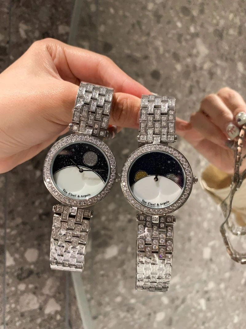 Real VAN CLEEF ARPELS Watches