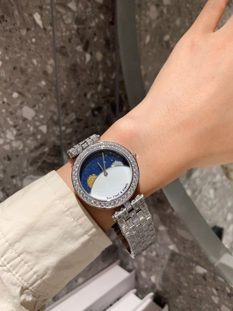 Real VAN CLEEF ARPELS Watches